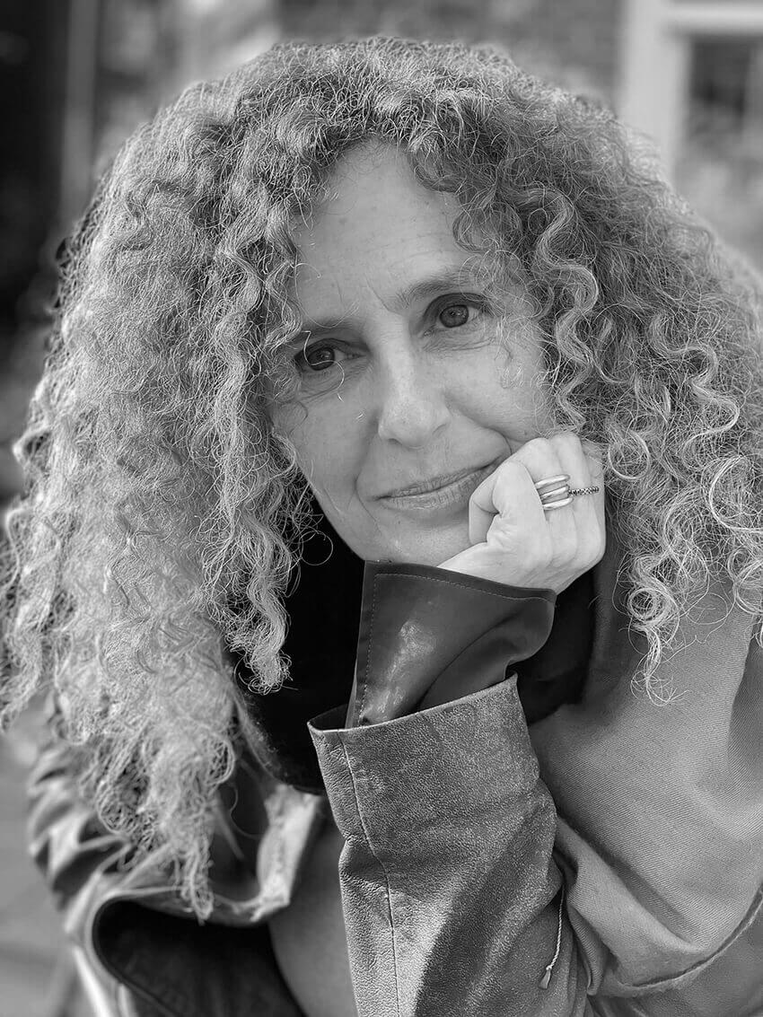 Ruthi Helbitz Cohen | Biography